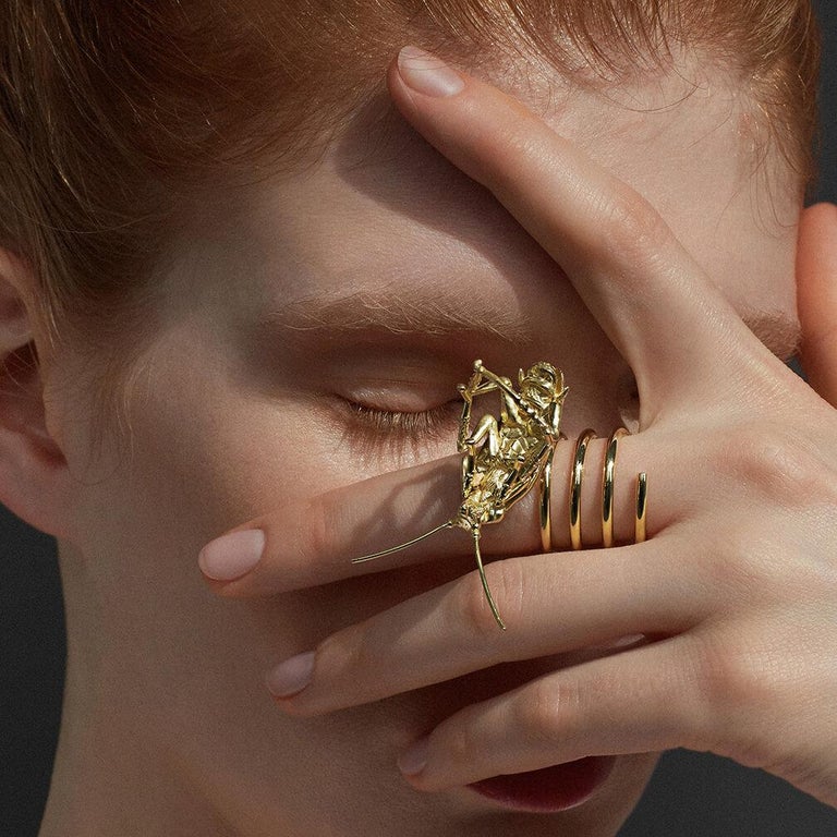 Golden Ring with realistic nature, 18k Yellow Gold For Sale at 1stDibs