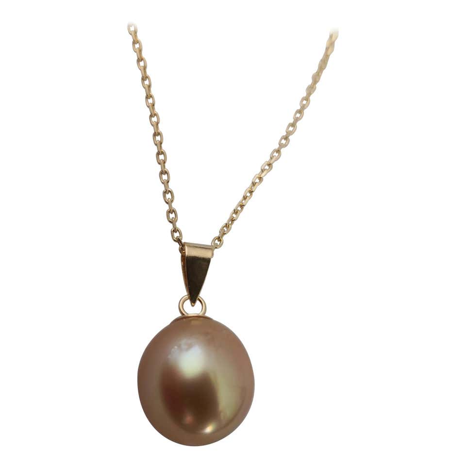 Golden South Sea Pearl Pendant 18 Karat Gold For Sale At 1stdibs