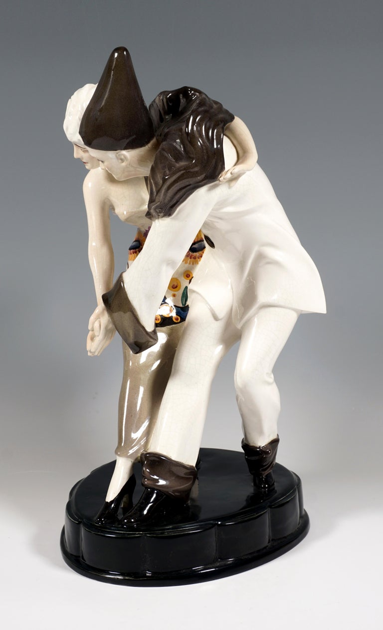 Goldscheider Art Déco Group Dancing Pierrot with Lady, Wilhelm Thomasch ...