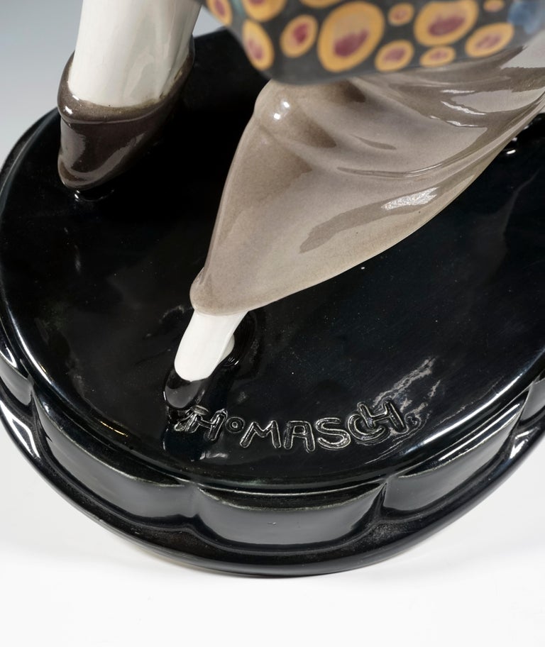 Goldscheider Art Déco Group Dancing Pierrot with Lady, Wilhelm Thomasch ...