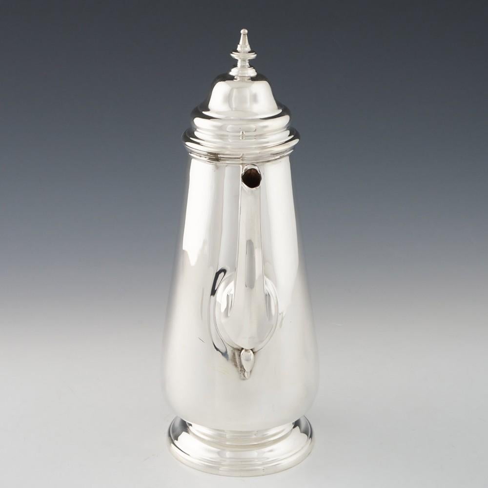 Goldsmiths and Silversmiths Sterling Silver Coffee Pot London 1899 at ...