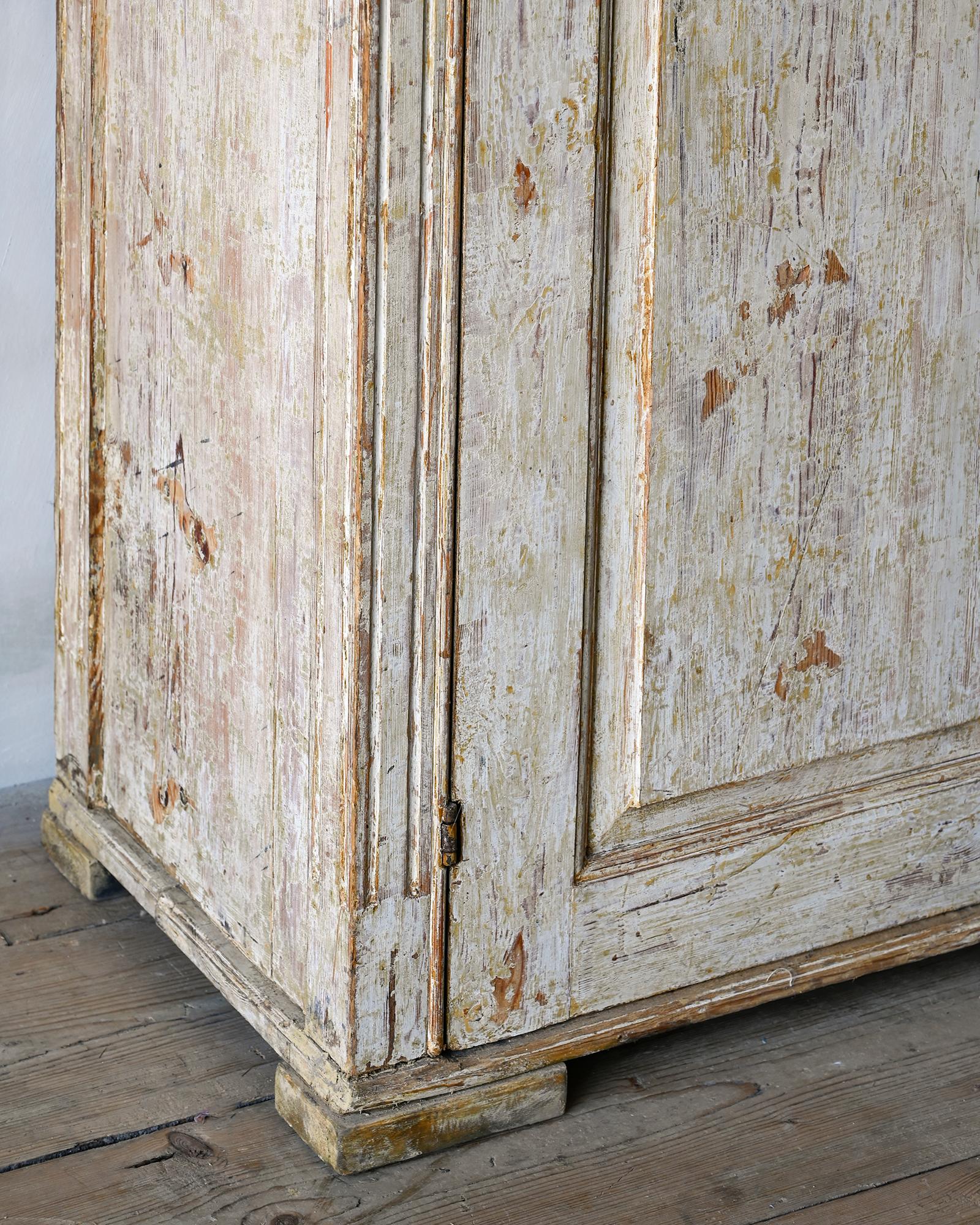 Good 19th Century Gustavian Buffet For Sale at 1stDibs