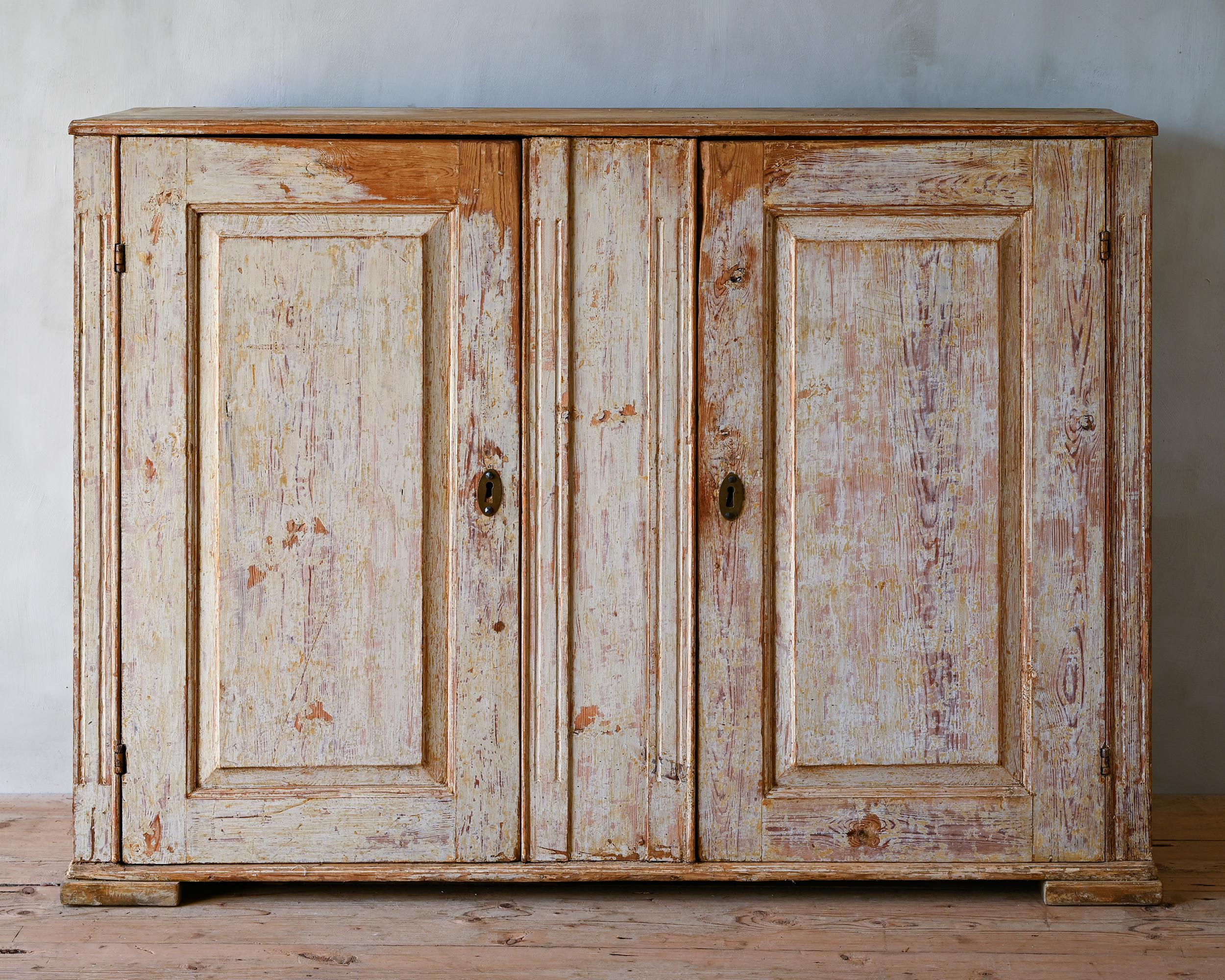 Good 19th Century Gustavian Buffet For Sale at 1stDibs