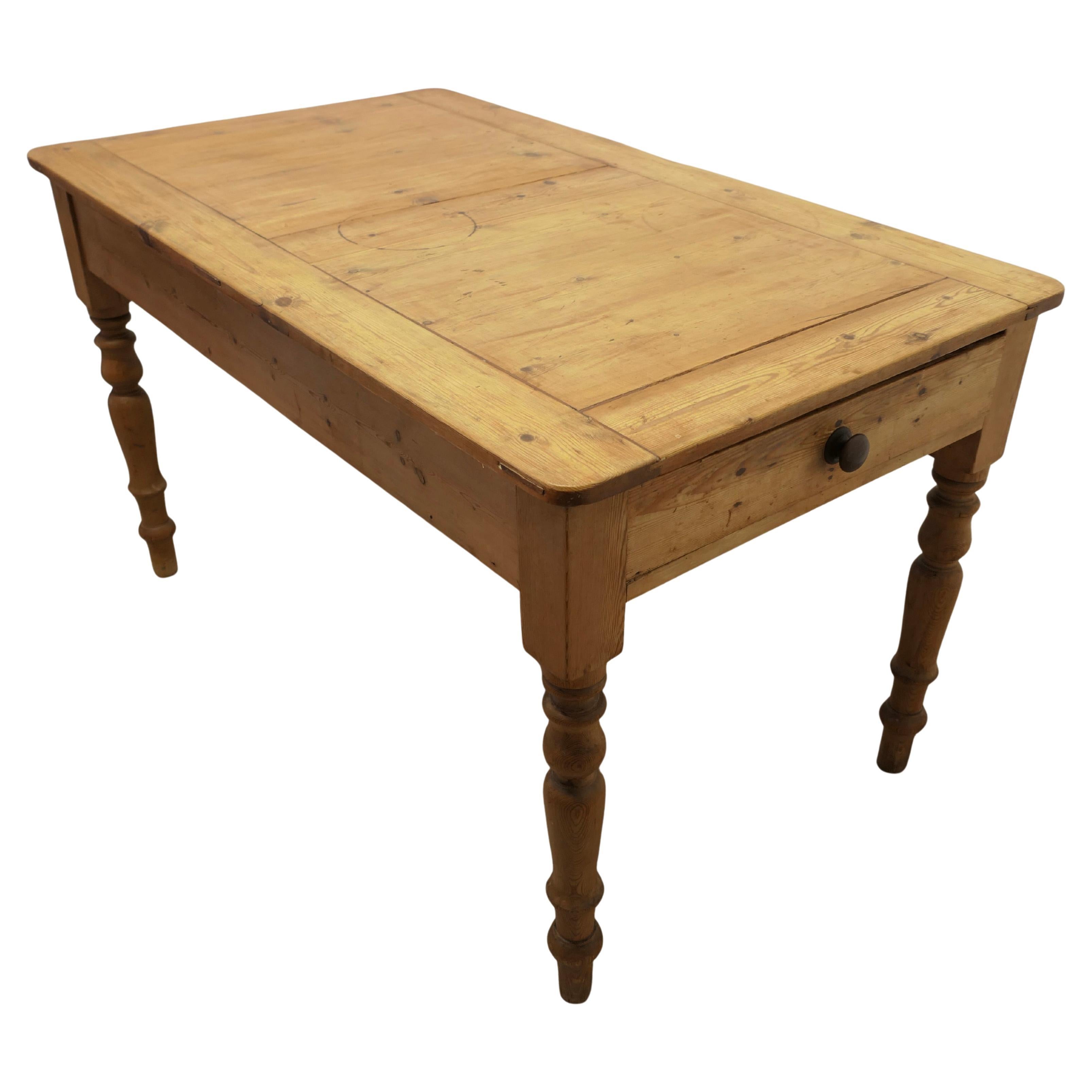 Good sturdy Pine Farmhouse Kitchen Table A good Farmhouse table For ...