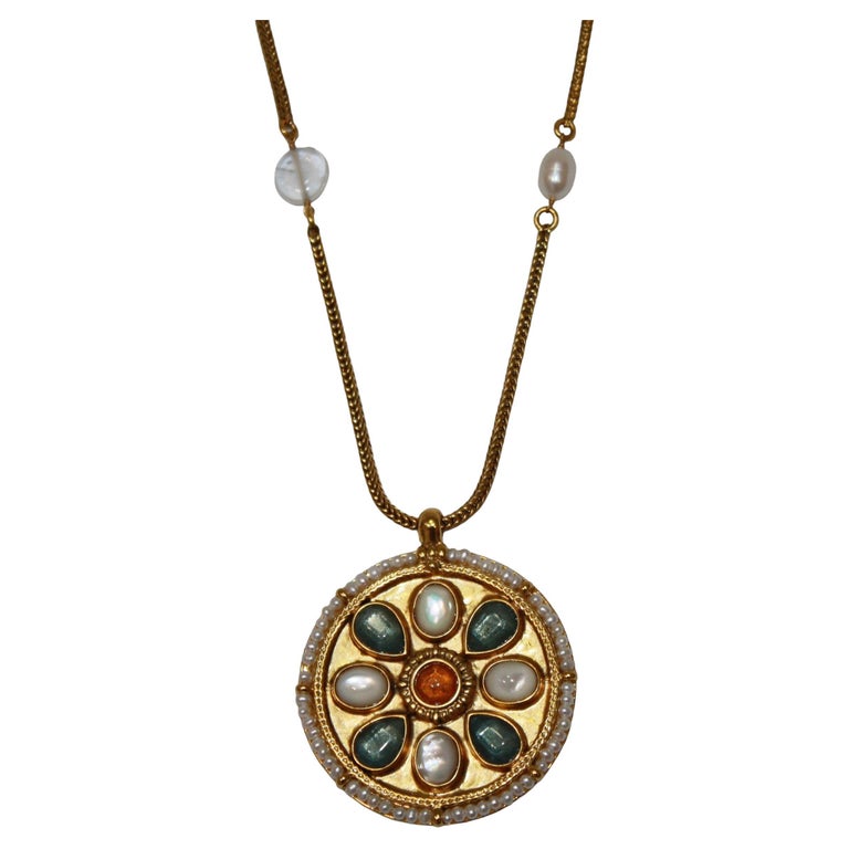 Goossens Paris Venise Medal Pendant For Sale at 1stDibs