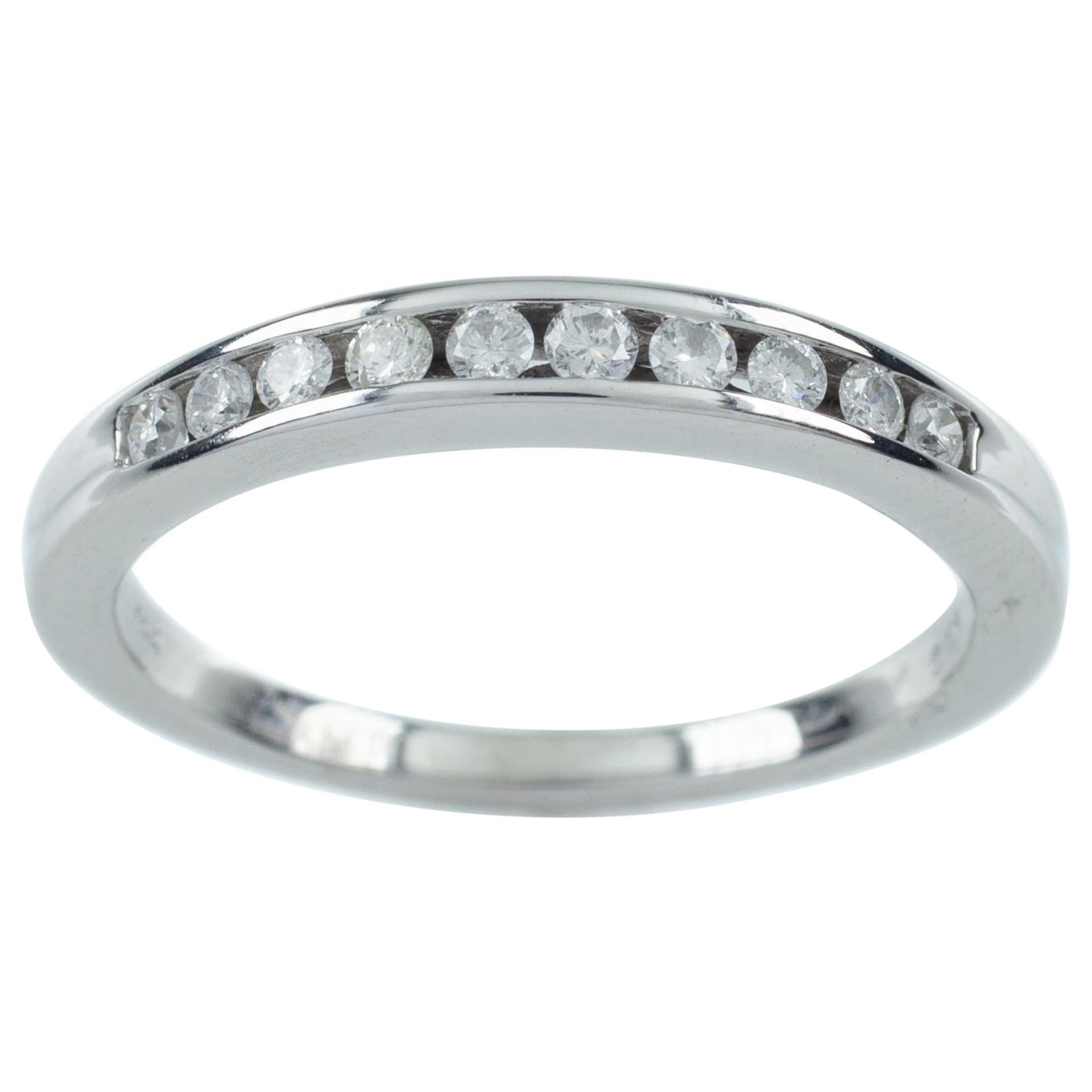 Gorgeous Emerald Round Diamond Band For Sale at 1stDibs