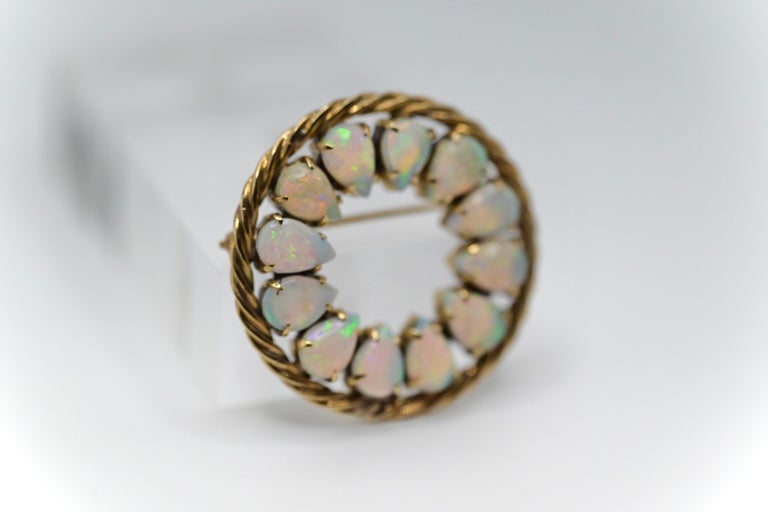 Gorgeous 14k Yellow Gold and Opal Brooch For Sale at 1stDibs