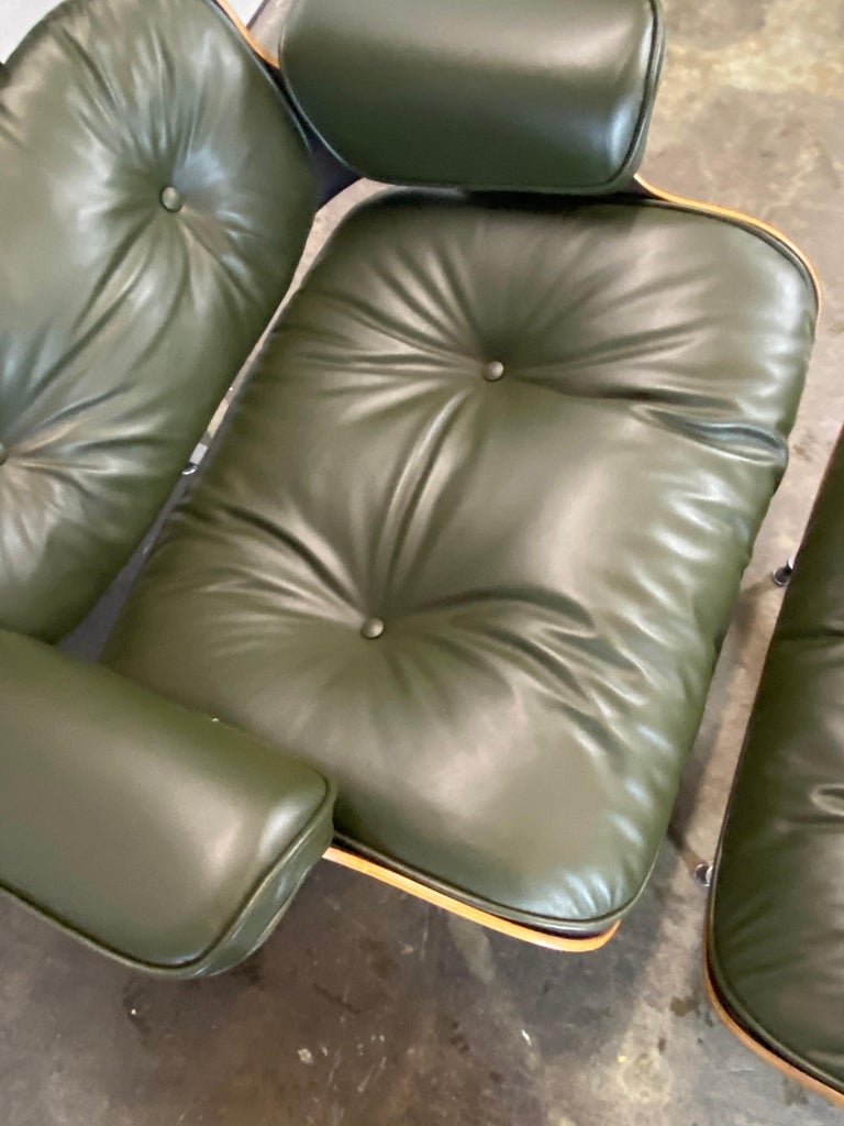 Gorgeous Avocado Eames Lounge Chair and Ottoman For Sale at 1stDibs