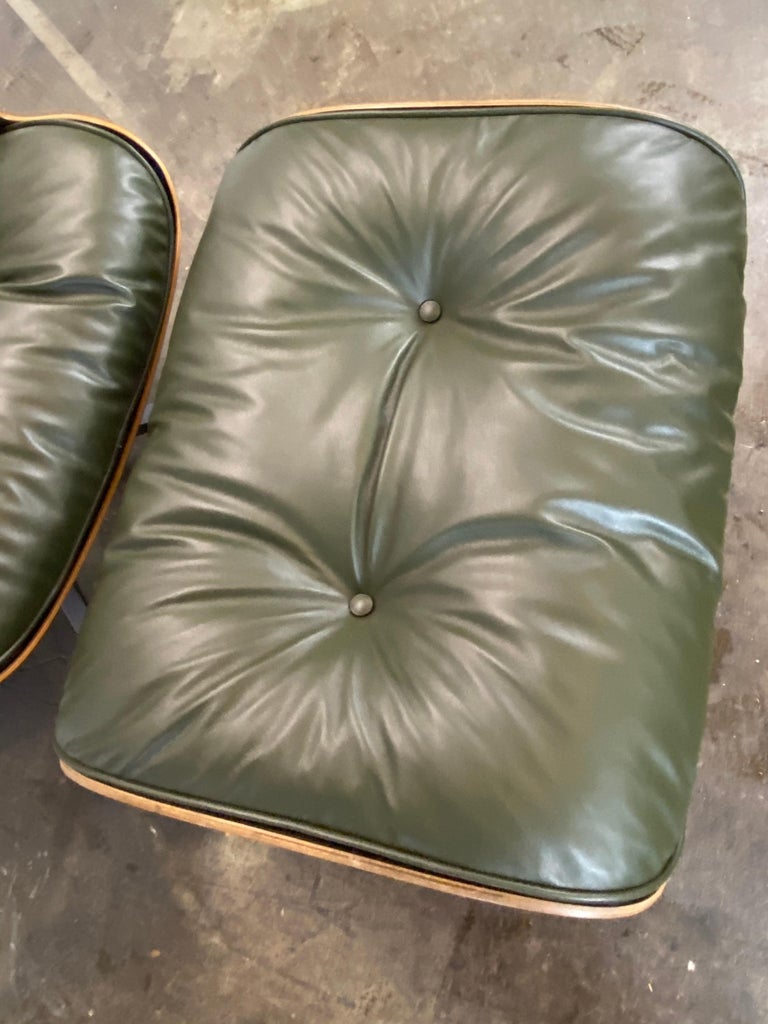 Gorgeous Avocado Eames Lounge Chair and Ottoman For Sale at 1stDibs