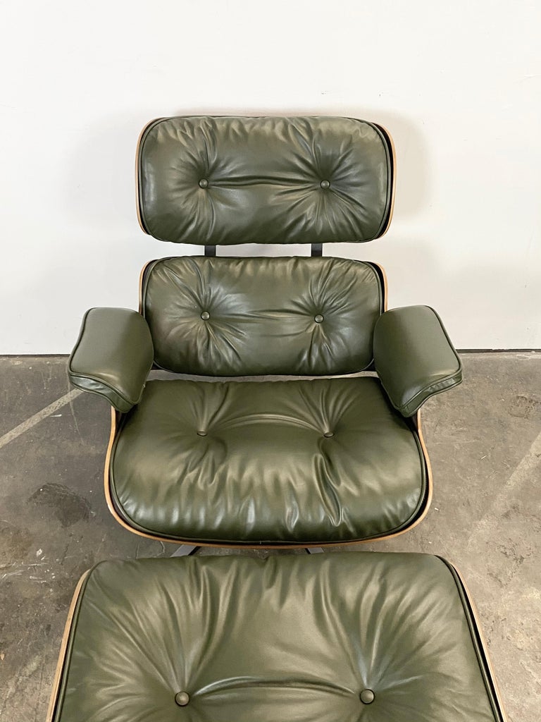 Gorgeous Avocado Eames Lounge Chair and Ottoman For Sale at 1stDibs