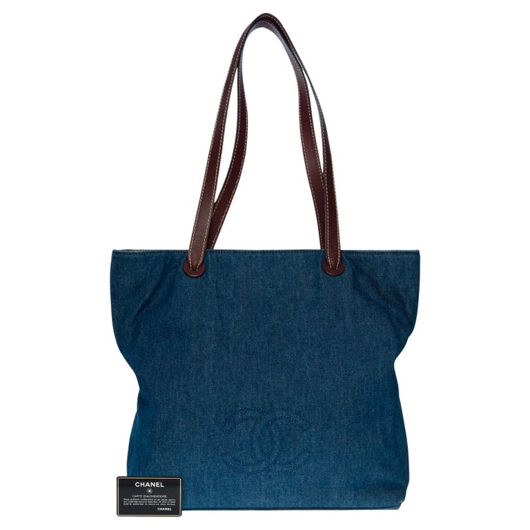 Gorgeous Chanel Tote Bag in blue denim and brown leather, GHW For Sale ...