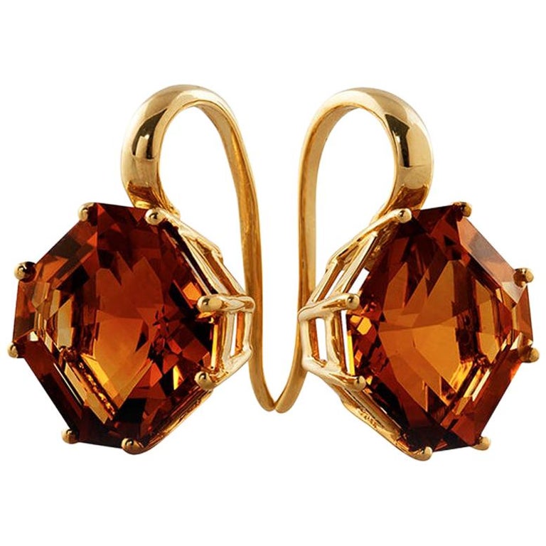 Goshwara Cognac Quartz Square Emerald Cut Earrings For Sale at 1stDibs