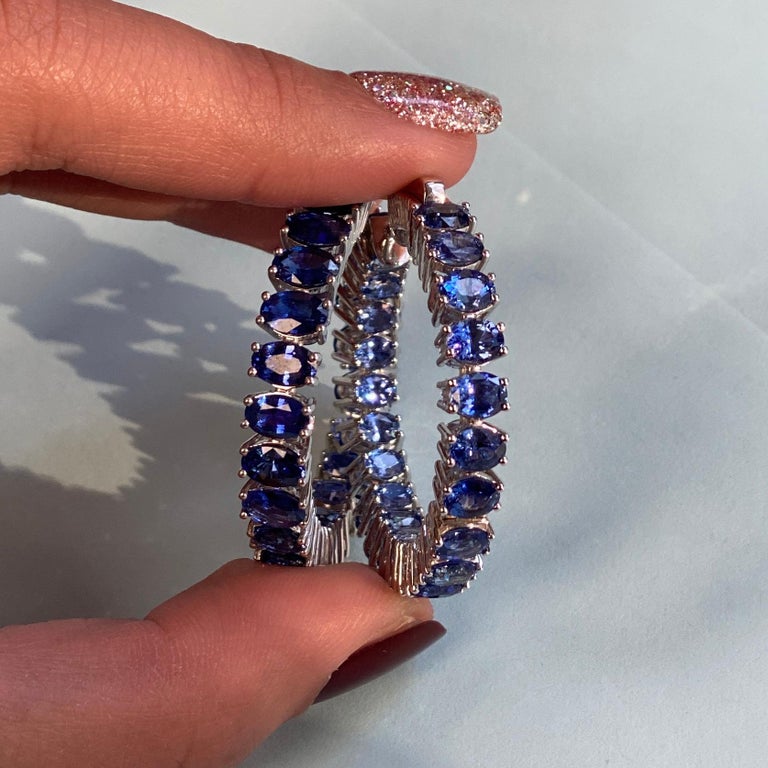 Goshwara Oval Blue Sapphire Hoops For Sale at 1stDibs