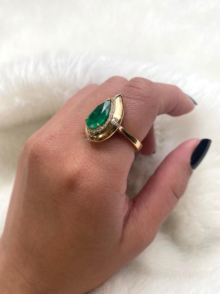 Goshwara Pear Shape Emerald Cab with Diamonds Ring For Sale at 1stDibs