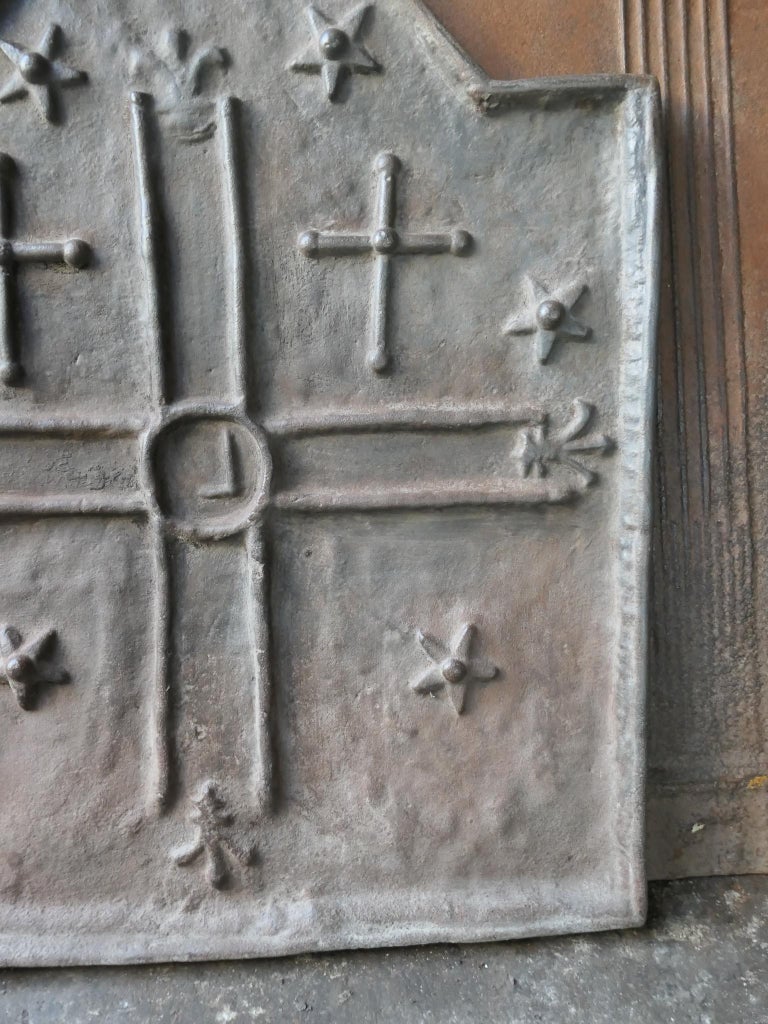 French Gothic Arms Fireback For Sale at 1stDibs