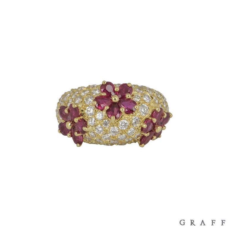 Graff Diamond and Ruby Flower Motif Ring For Sale at 1stDibs