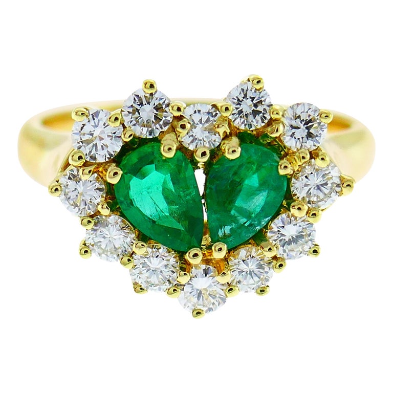 Graff Emerald Diamond Yellow Gold Heart Ring at 1stDibs | graff heart ...