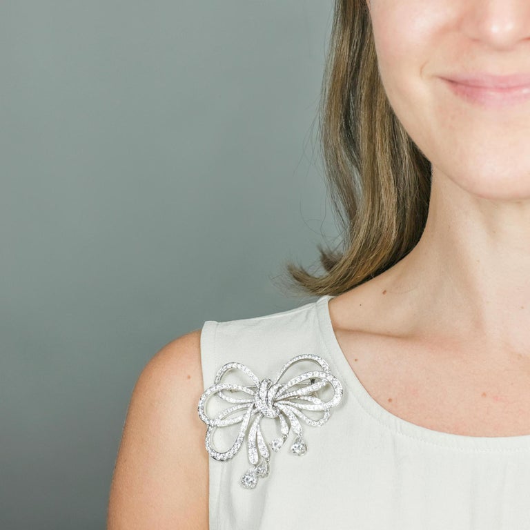 Graff Platinum and Diamond Bow Clip Brooch For Sale at 1stDibs