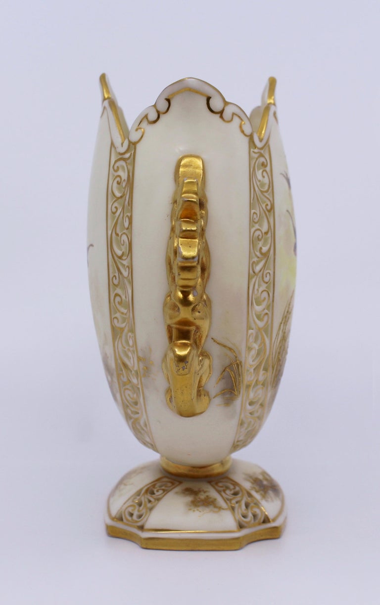 Grainger Worcester Royal China Works Blush Vase, 1892 For Sale at 1stDibs