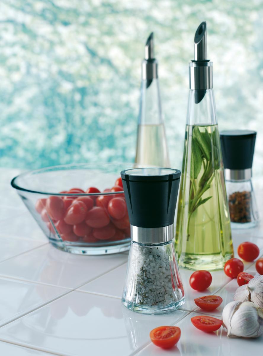 Grand Cru Multi Use Grinder, Black/Steel For Sale at 1stDibs