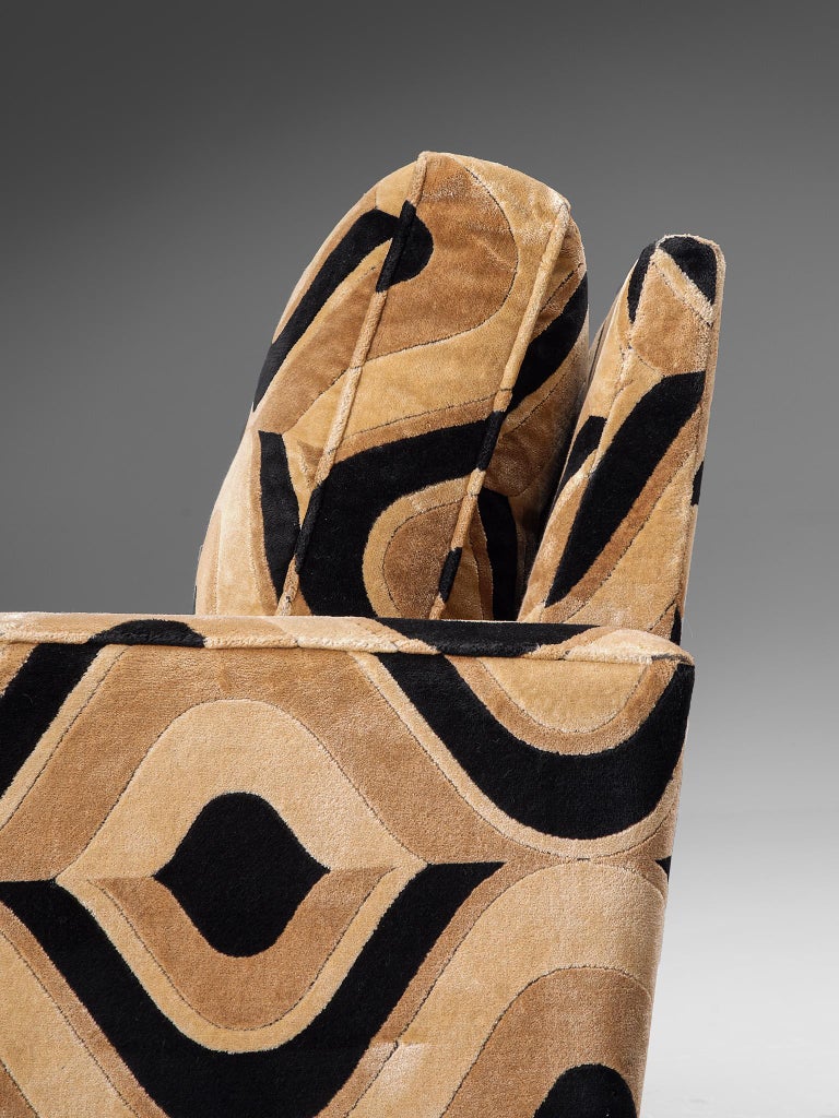 Grand French Pair of Lounge Chairs in Patterned Fabric at 1stDibs