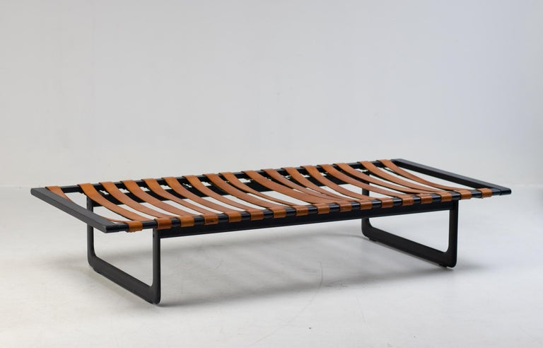 "Grand Italia" Black Leather Daybed by De Pas, D'Urbino and Lomazzi For ...