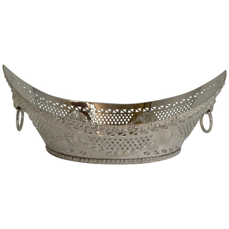 Grand Large Antique English Silver Plated Bread Basket, circa 1900 at ...