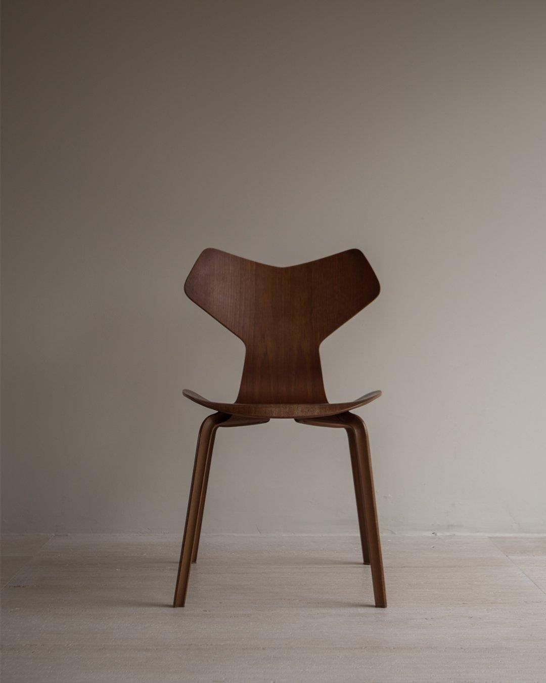 Grand Prix Chair - Arne Jacobsen Produced by Fritz Hansen at 1stDibs