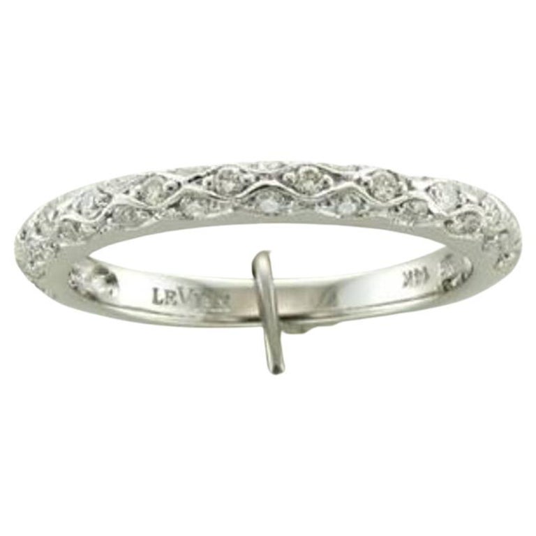 Grand Sample Sale Ring Featuring Vanilla Diamonds Set in 14K Vanilla ...