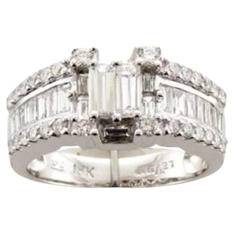 Grand Sample Sale Ring featuring Vanilla Diamonds set in 18K Vanilla ...