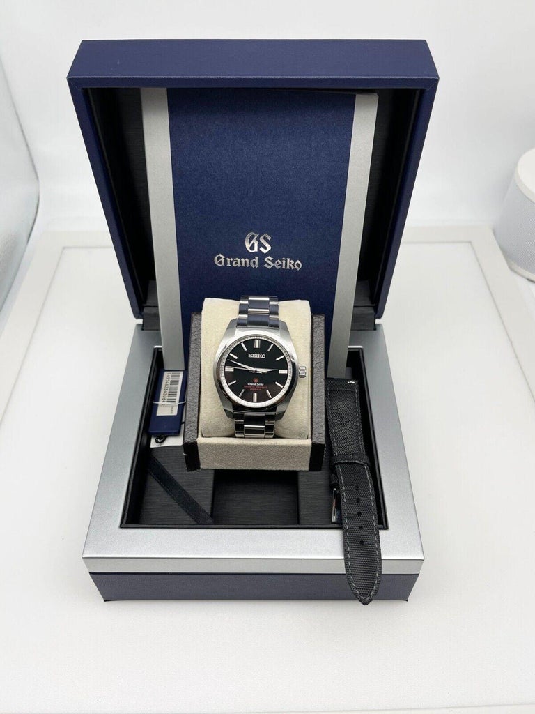 Grand Seiko SBGX093 Black Dial Stainless Steel Box Paper For Sale at ...
