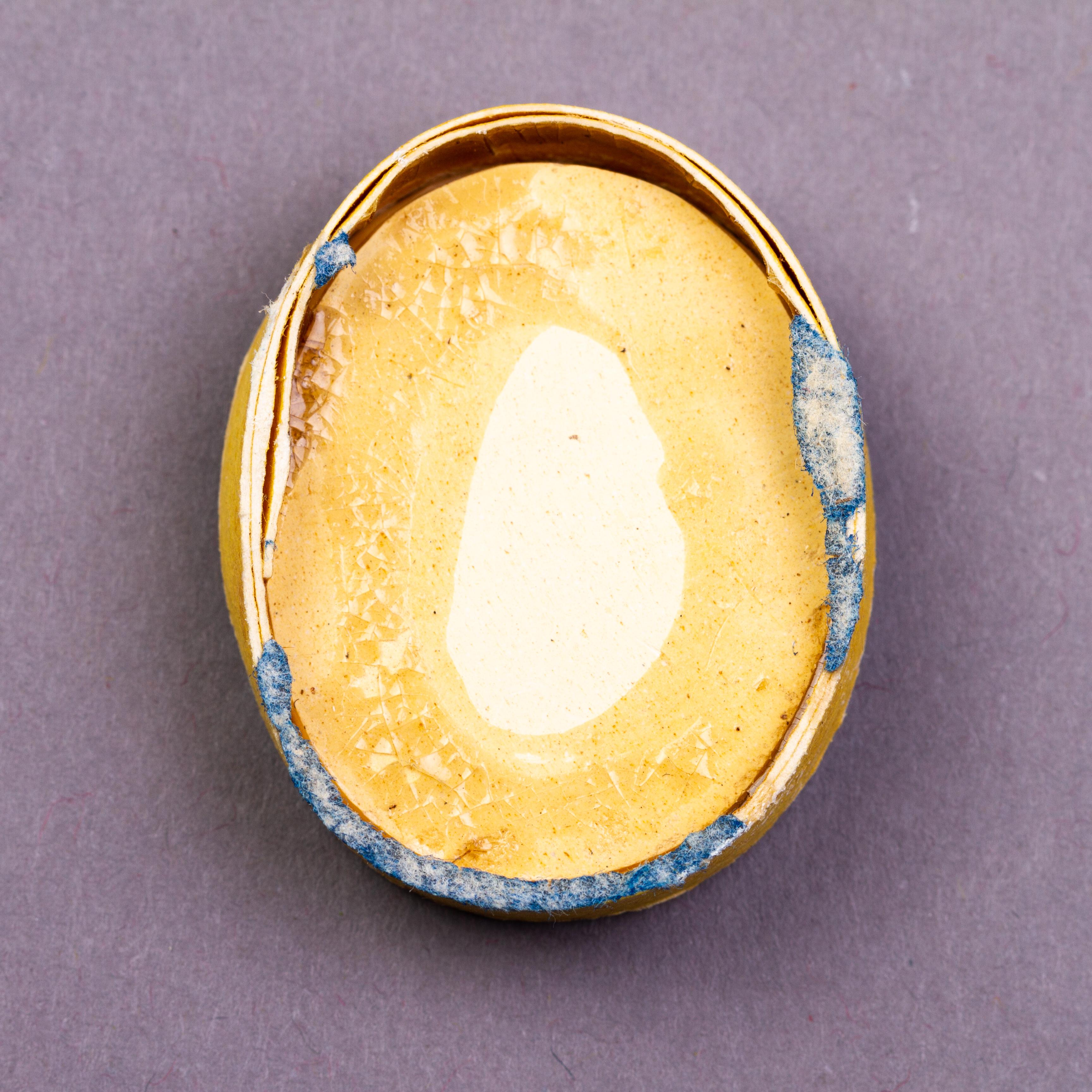 Grand Tour Plaster Cameo Intaglio 19th Century Portrait For Sale at 1stDibs