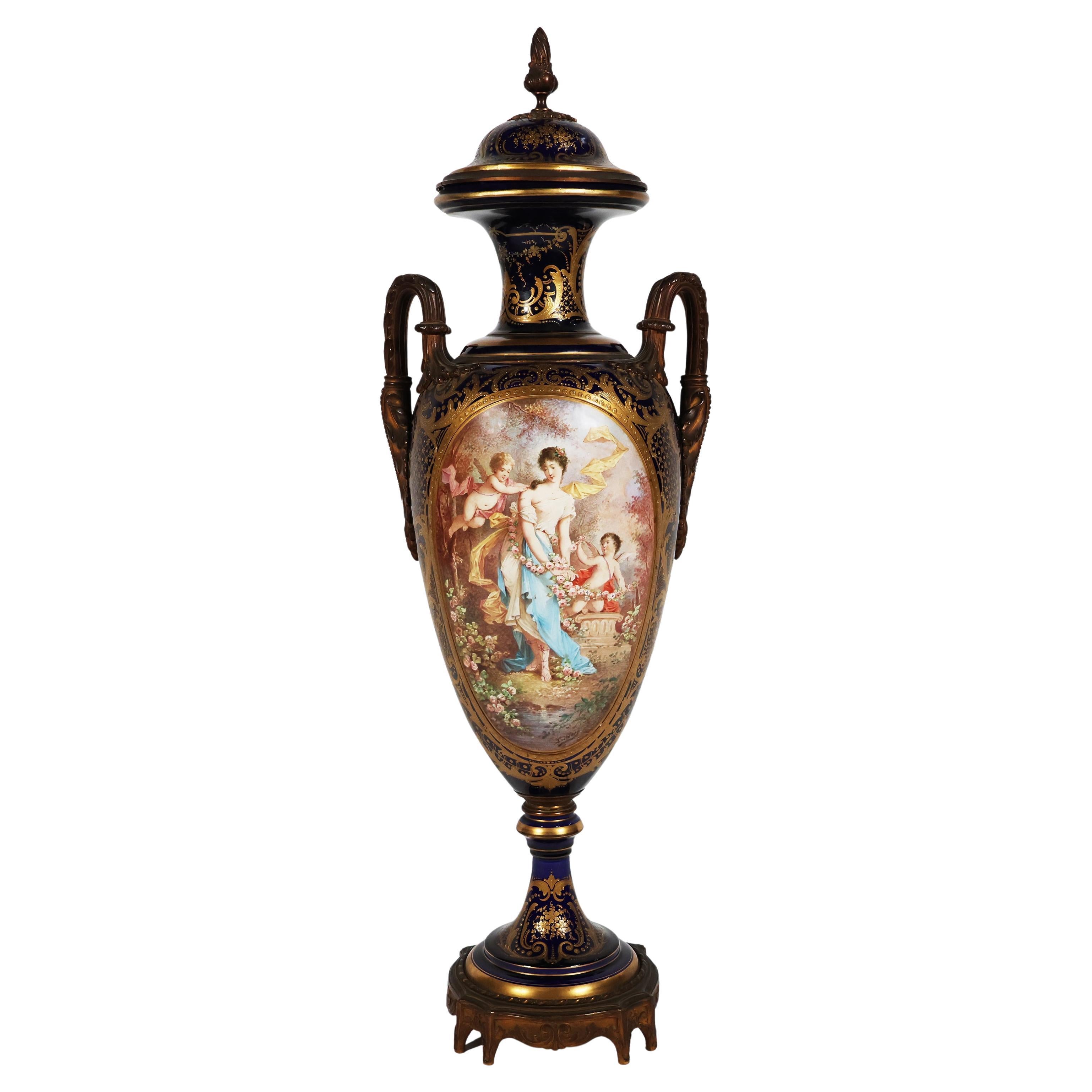 Large French vase in the Sèvres style. Late 19th century For Sale at ...