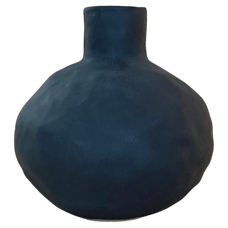Grant Vase by Meg Morrison For Sale at 1stDibs