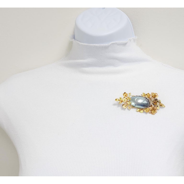 Gray Pearl Floral Pendant and Brooch in 18k 3 Tone Gold For Sale at 1stDibs
