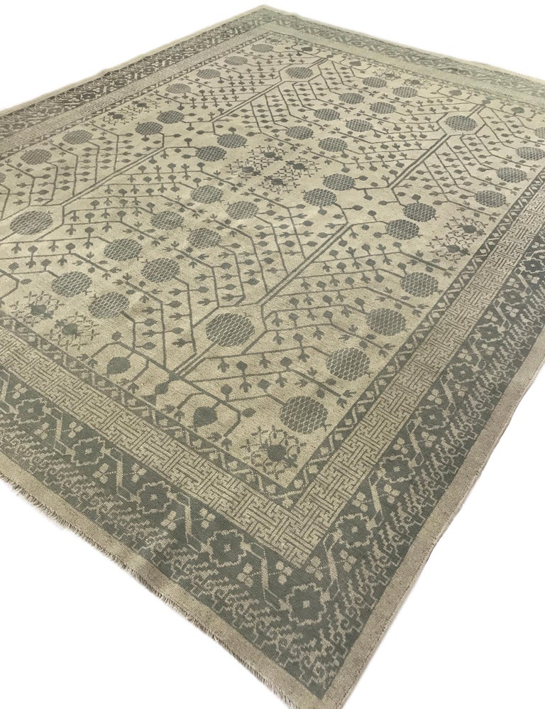 Gray Pomegranate Design Hand Knotted Wool Area Rug For Sale at 1stDibs