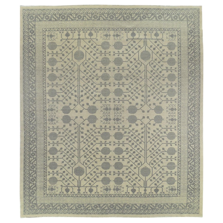 Gray Pomegranate Design Hand Knotted Wool Area Rug For Sale at 1stDibs