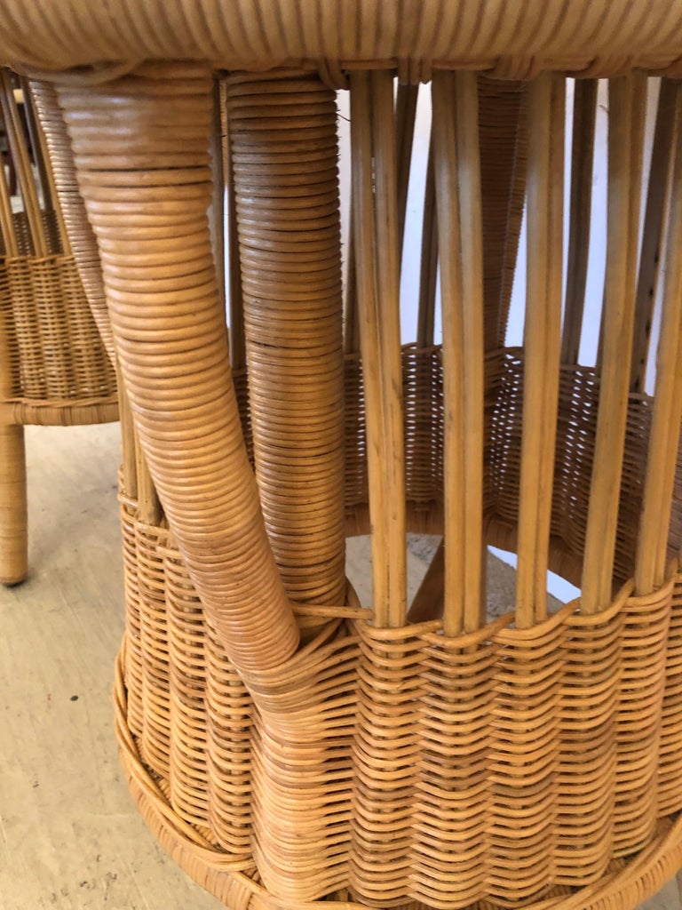 Great Looking Pair of Round Wicker End Tables For Sale at 1stDibs