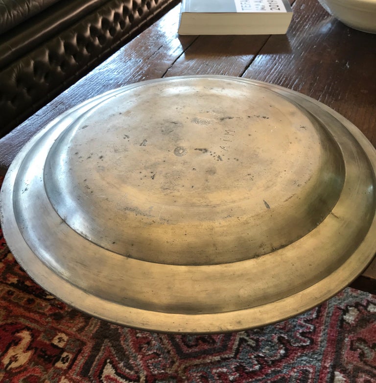 Great Plate in Pewter Stamped, 18th Century For Sale at 1stDibs