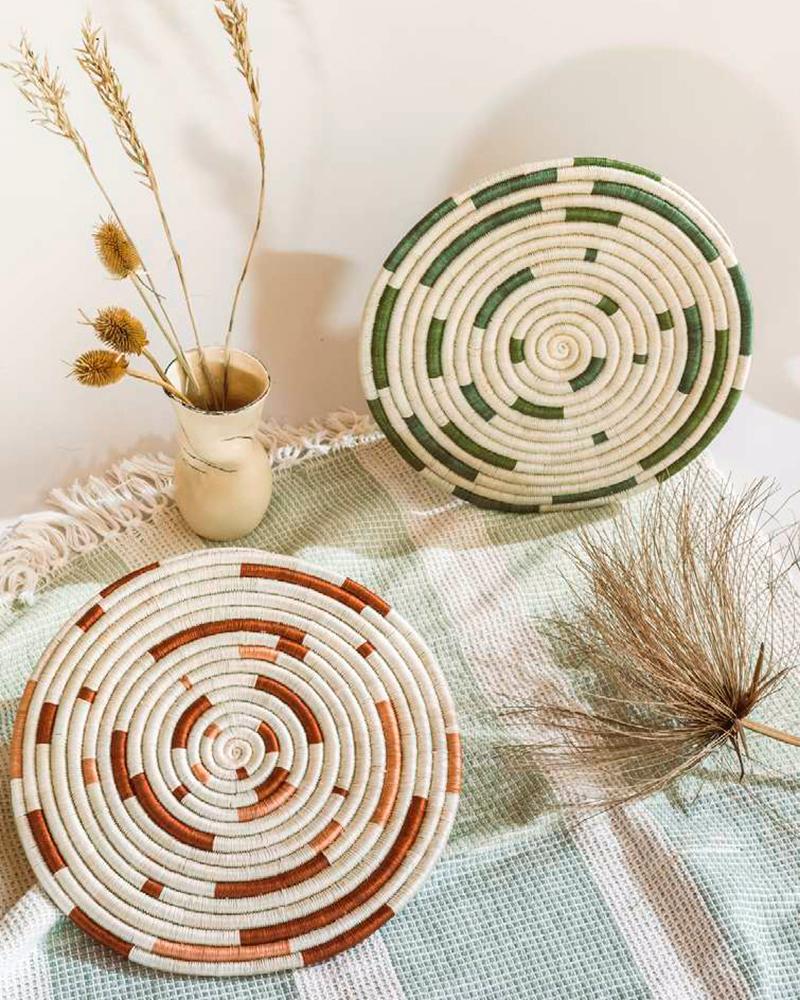 Green and Beige Handwoven Placemat made from Fique For Sale at 1stDibs