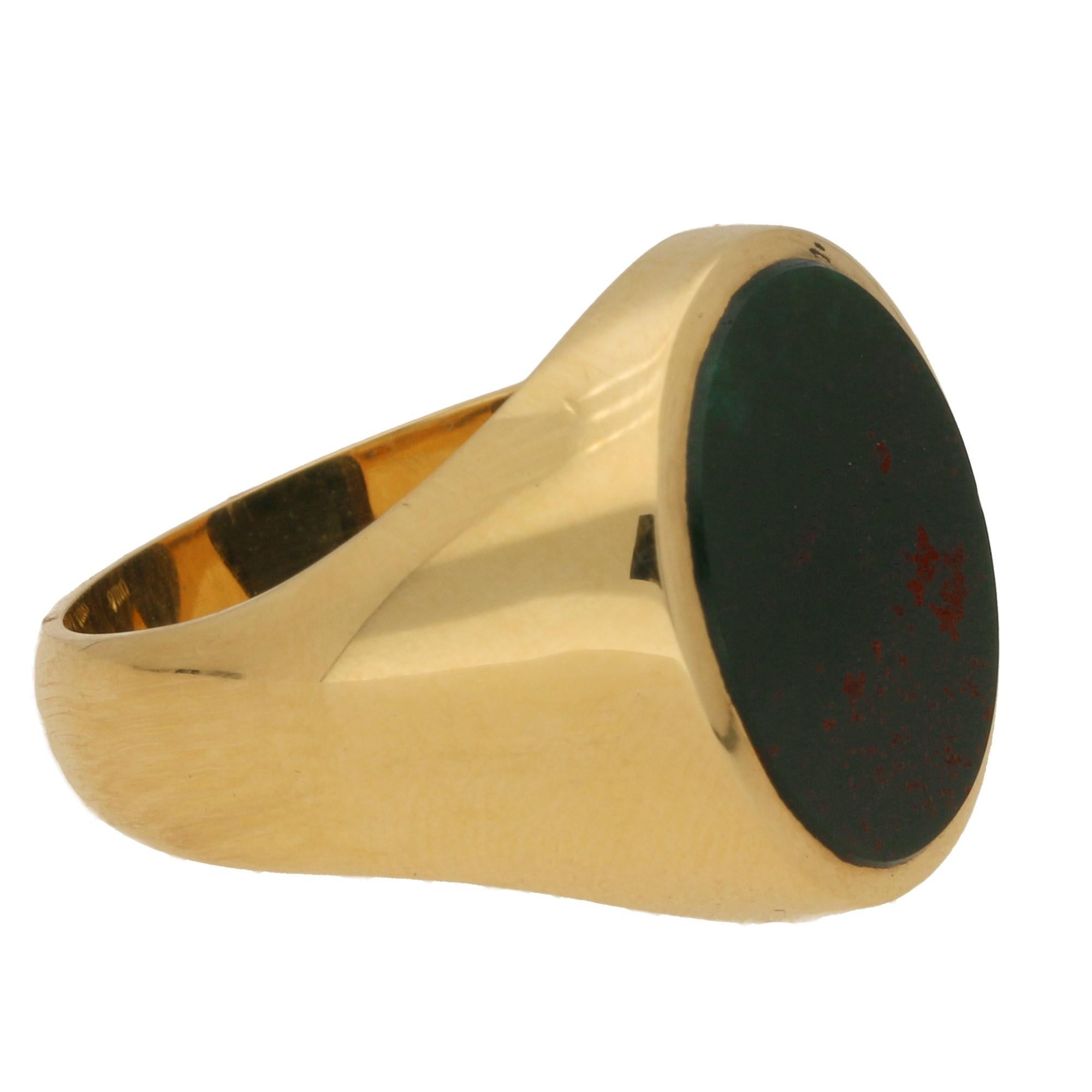 Green and Red Bloodstone Signet Ring Set in 18 Karat Yellow Gold For ...