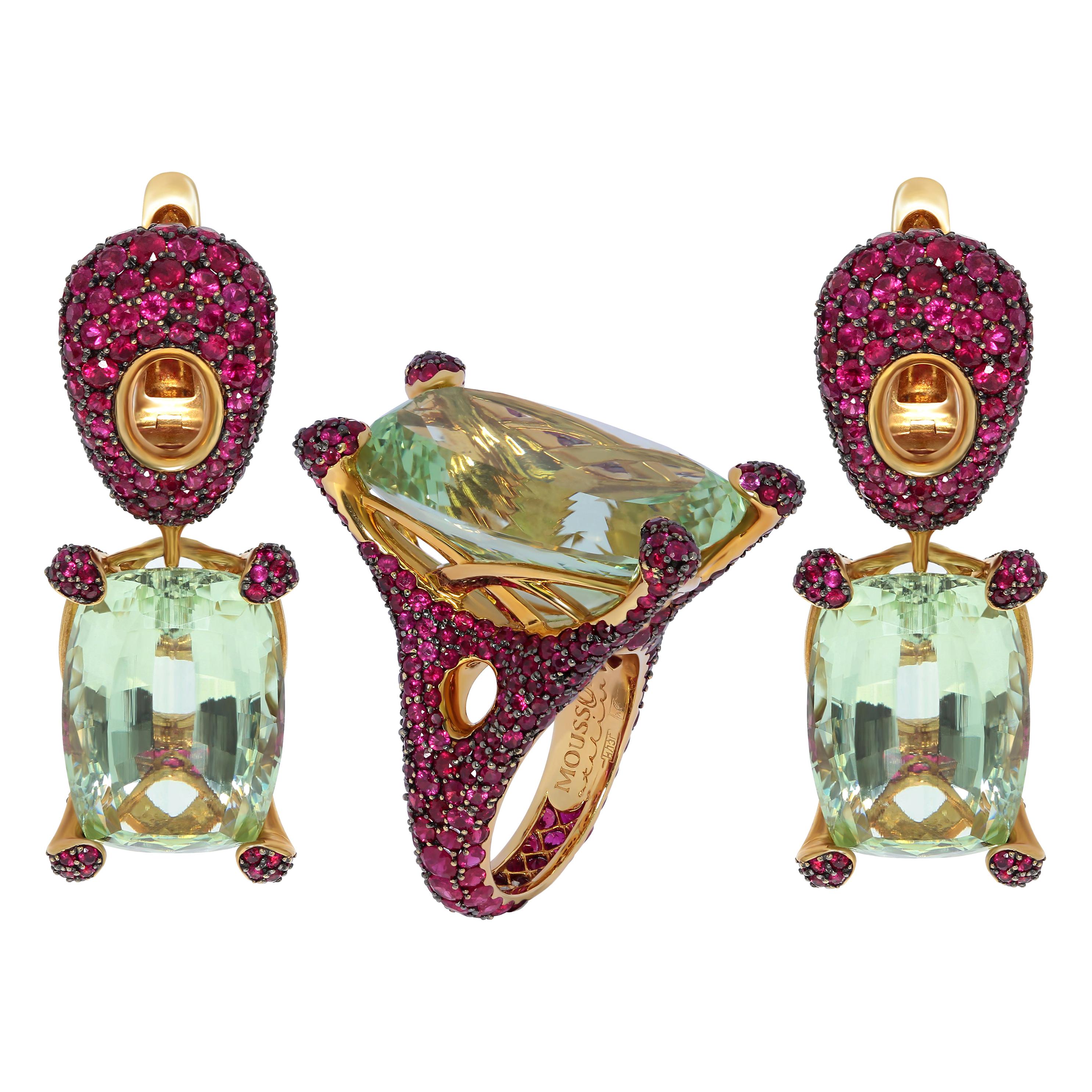 Green Beryl Ruby 18 Karat Yellow Gold Suite at 1stDibs