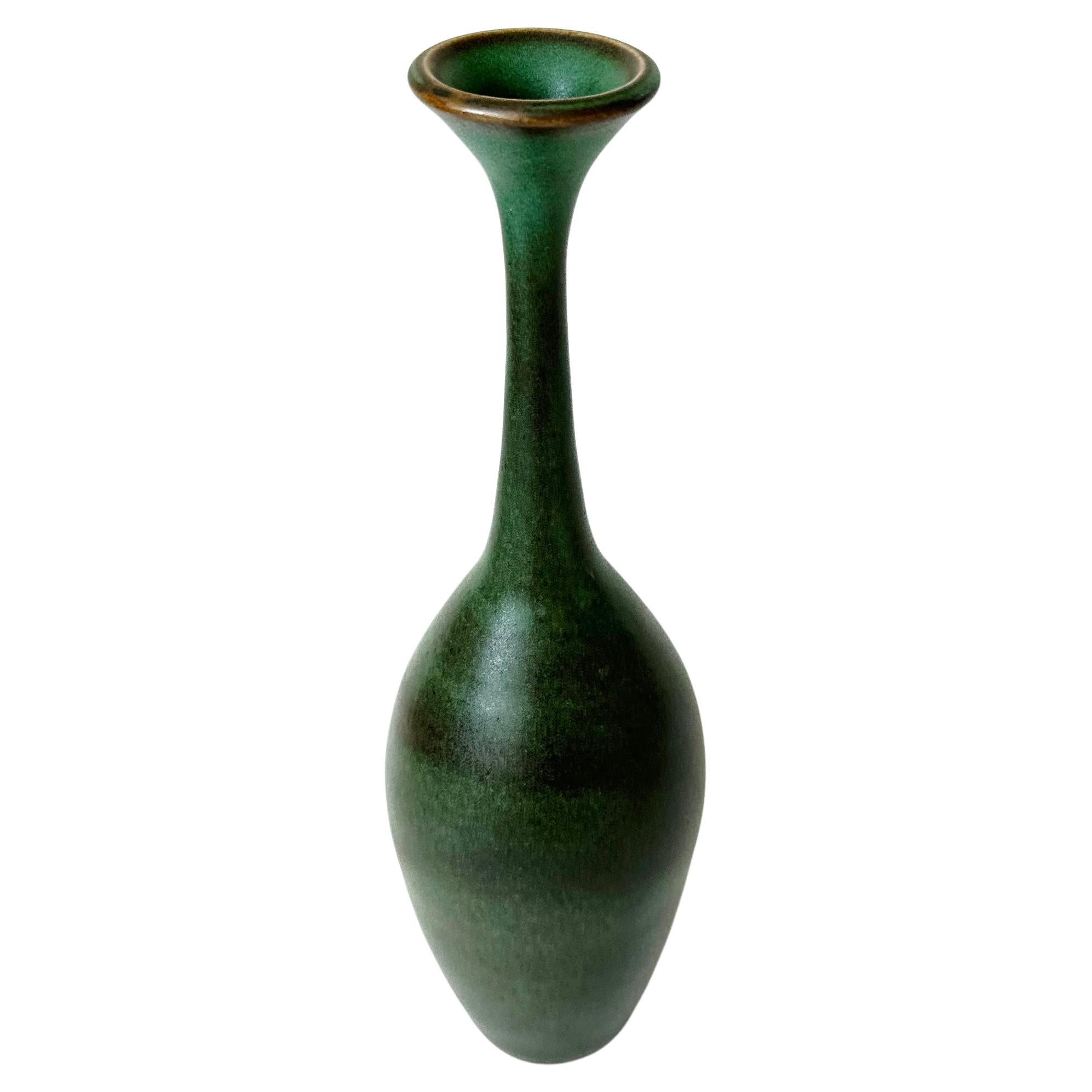 Peana Model 3 Small Green Vessel by Eter Design For Sale at 1stDibs