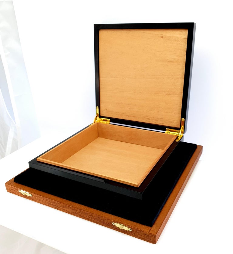 Green Grossular Garnet Decorative Jewelry Gemstone Box with Black ...