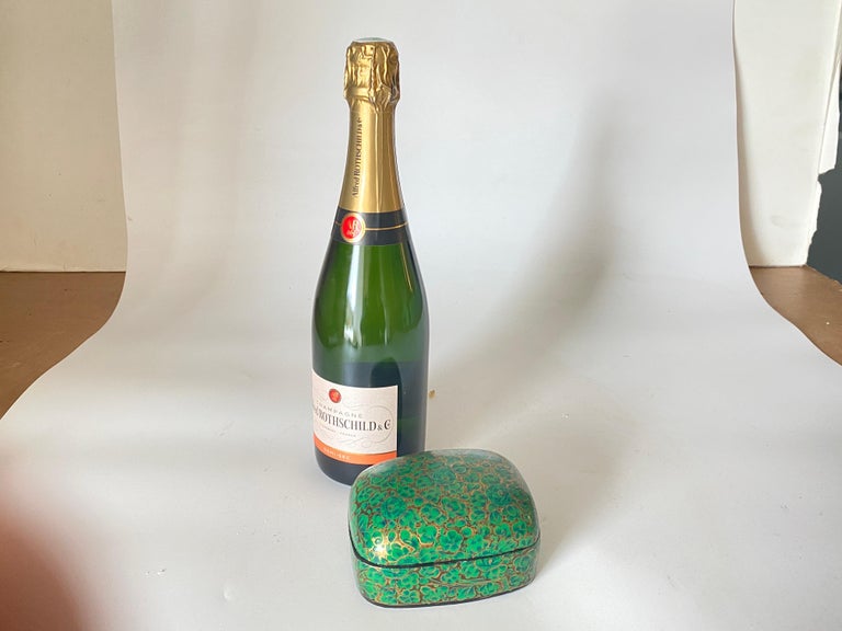 Green Indian Lacquered Box Decorative Box, 20th century For Sale at 1stDibs
