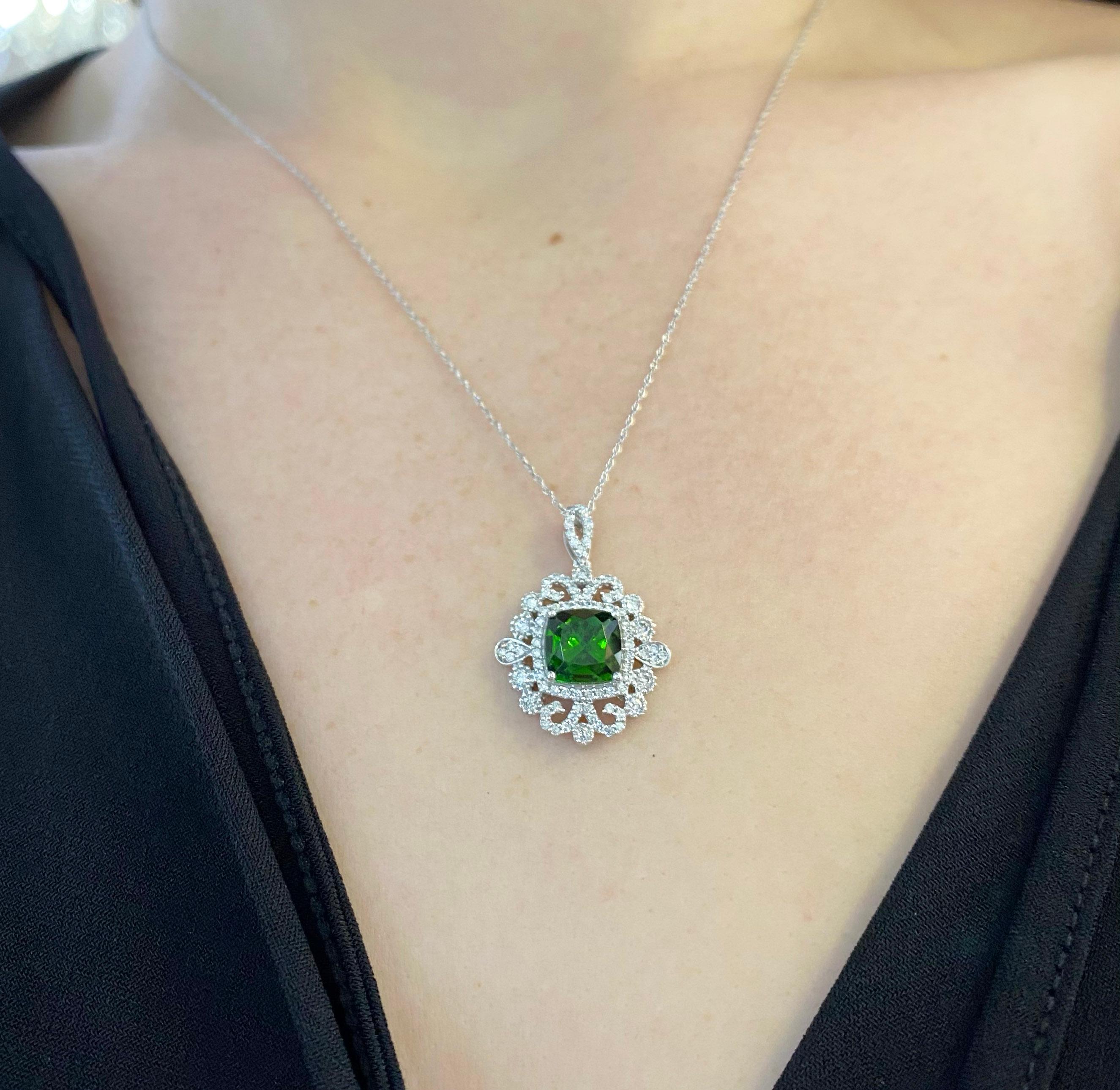 Green Russalite Pendant Necklace w Diamond Design, Natural Siberian ...