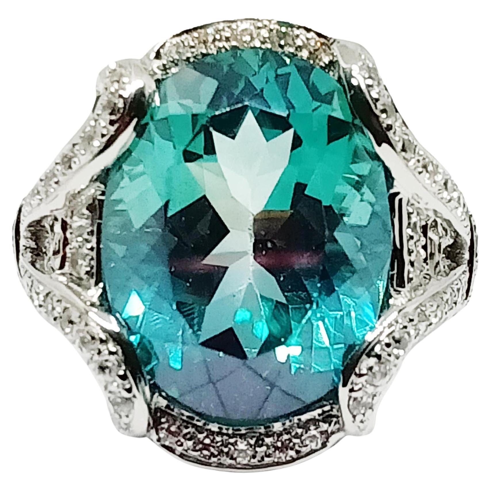 Green topaz ring (8.79cts) with white zircon , silver in white gold ...