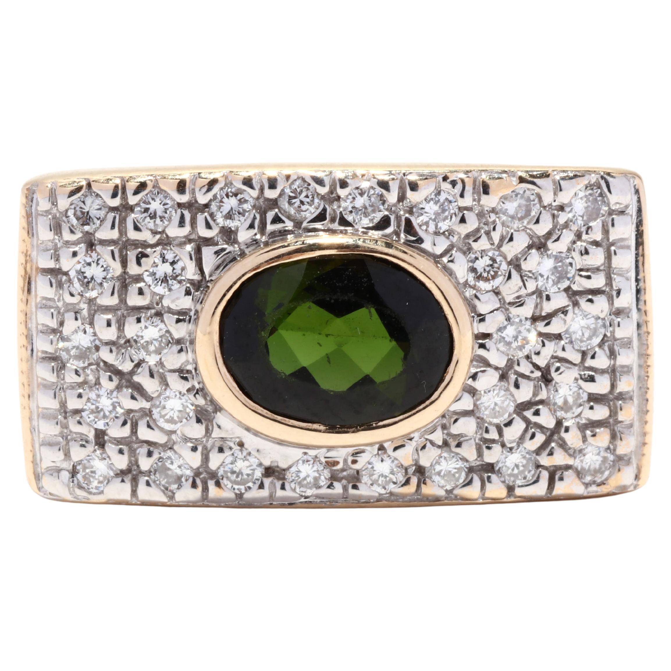 14 Karat Yellow Gold Square Ring For Sale at 1stDibs