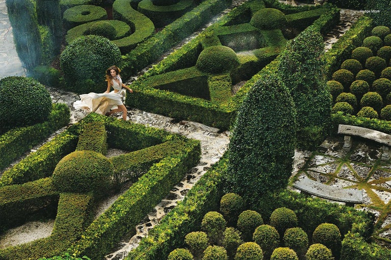 Mansion Garden Maze