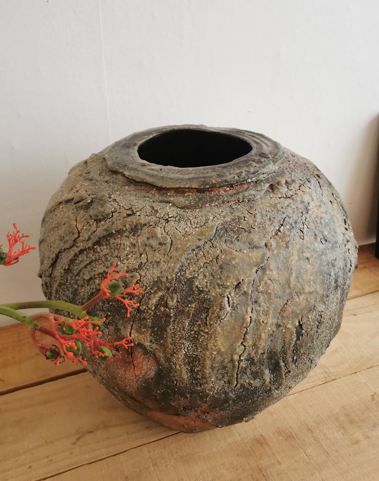 Grosse jarre en grès cuisson Anagama For Sale at 1stDibs